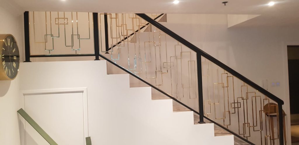 HAND RAIL WORK CONTRACTORS IN DUBAI - Foursquare steel construction ...